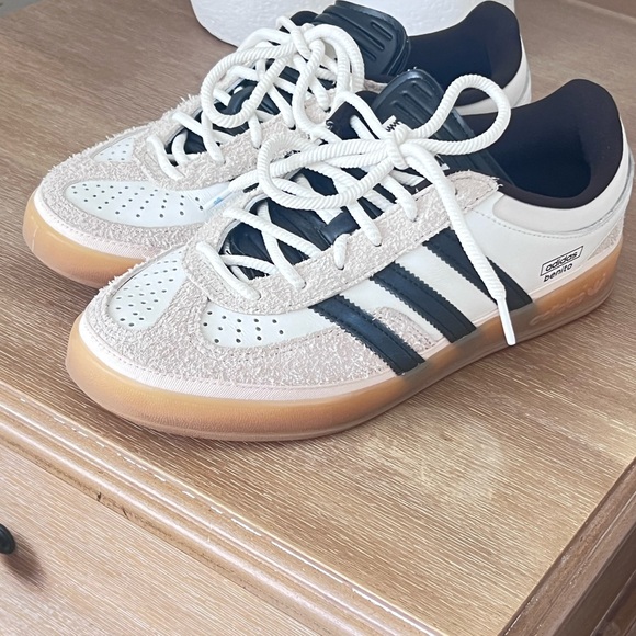 Adidas Benito x Para Bad Bunny | Shoes | Adidas Benito Para Bad Bunny ...